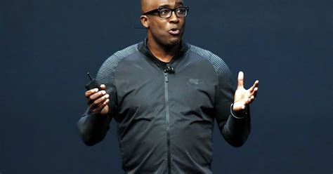 El Presidente De La Marca Nike Renuncia