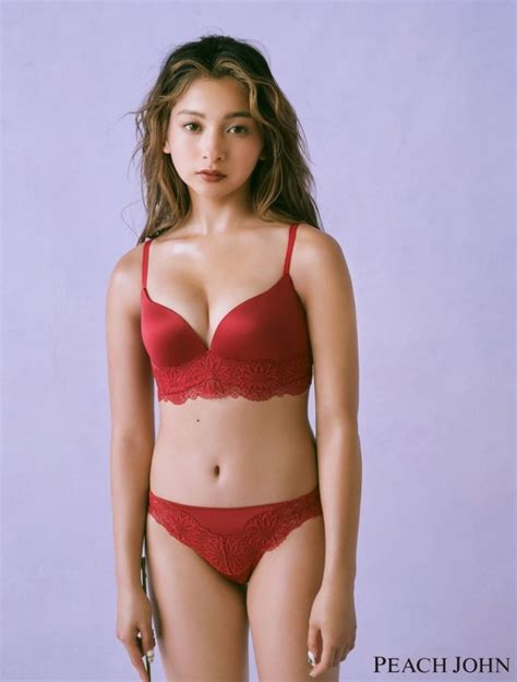 （写真）ゆきぽよ、下着姿でヘルシーボディ披露 こだわりは「仕事の下着は絶対赤！」 エンタメ ニュース ｜クランクイン！