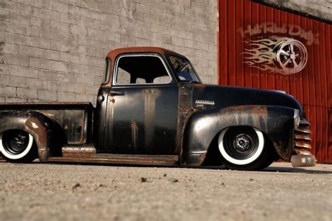 Slammed 3100 Chevy Hot Rat Street Rod Patina Pickup Air Ride Bagged C10
