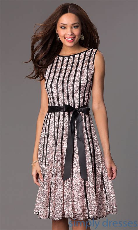 Knee Length Sleeveless Lace Dress Dresses Short Semi Formal Dresses