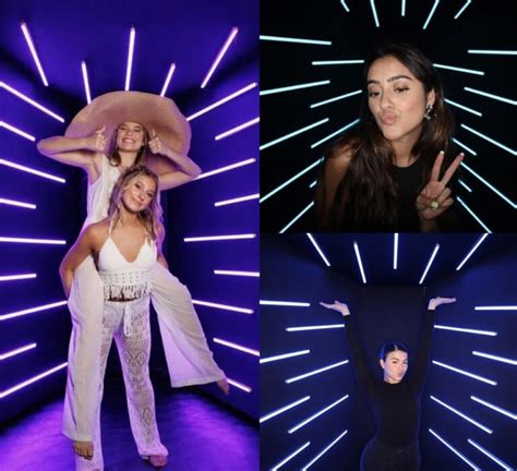 Vogue Photo Opportunity Booth Glow Party Photo Booth Rental