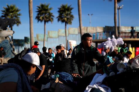 Mexico Detains Caravan Of More Than 200 Central American Migrants