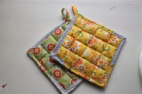how to make pot holders the stitching scientist