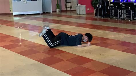須田恭也 On Twitter サンタスで床オナしてきた