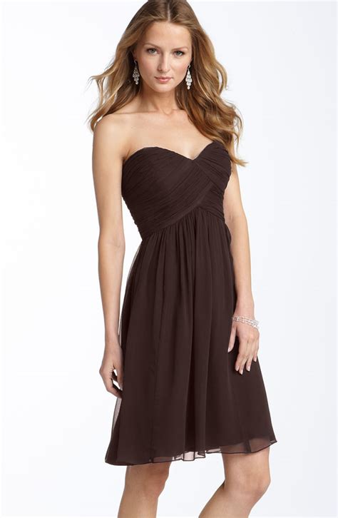 Chocolate Empire Strapless Sweetheart Zipper Ruches Knee Length Chiffon