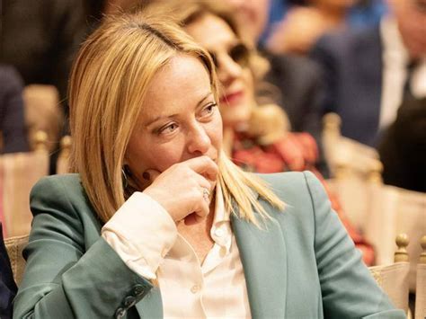 Meloni Minacce Alla Premier «se Togli Il Reddito Di Cittadinanza