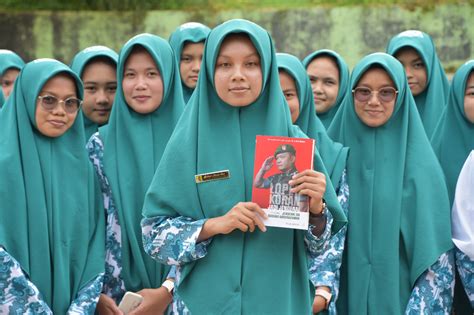 Loper Koran Jadi Jenderal Bintang Empat” Menjadi Inspirasi Bagi