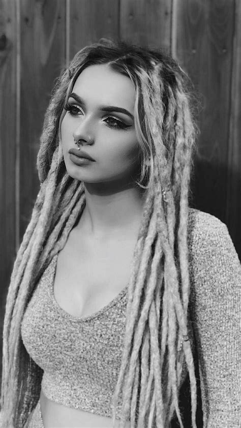 Pin By Lionel Tagliafico On Hermosuras Dreads Girl Beautiful