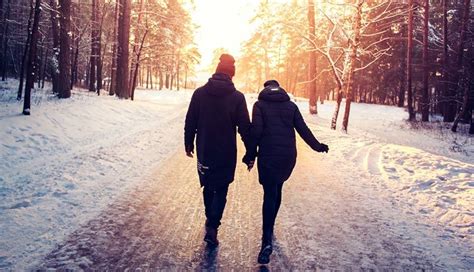 How To Rekindle Love 25 Ways To Spark Romance And Fall In Love Again