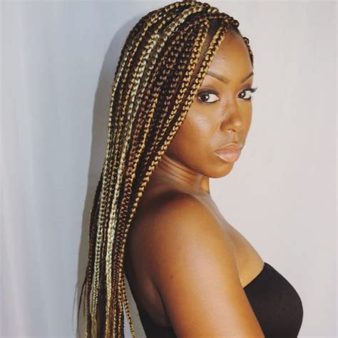 [updated] 30 Eye Catching Blonde Box Braids