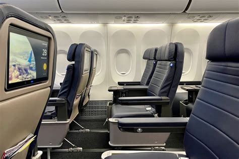 Where To Sit Uniteds Boeing 737 Max 8 With The New Signature Interior