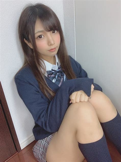 りっきゅん 紺色ハイソックスなプリスカ制服画像
