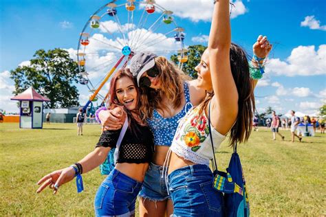 Hottest Photos From Bonnaroo 2017 Photos