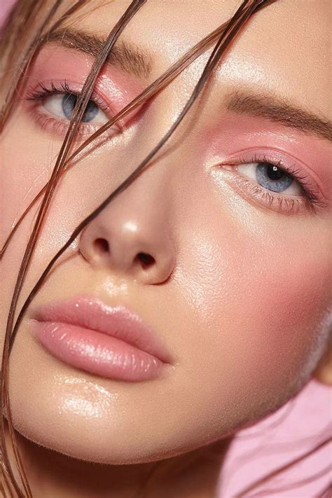 Simple Pink Makeup Looks