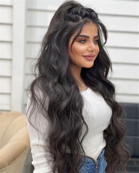 Pin By Beretrevino On B Peinados Long Hair Styles Classy Hairstyles