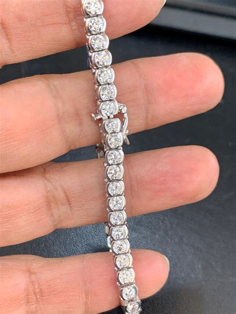 52 Round Diamond 16 17 Pointer Each Tennis Bracelet In 18 Karat Gold 8