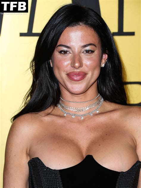 Victoria Villarroel Looks Hot At The Vanity Fair Party In Hollywood 5