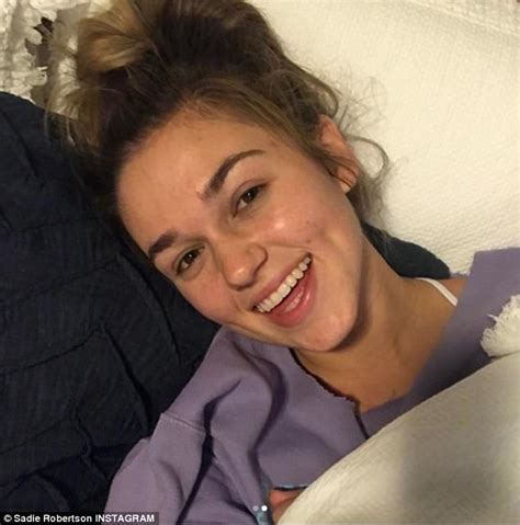 Sadie Robertson Opens Ups About Her Eating Problem Daily Mail Online