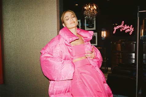 Jennifer Lopez Thinks Latina Entrepreneurs Are Undervalued So Shes