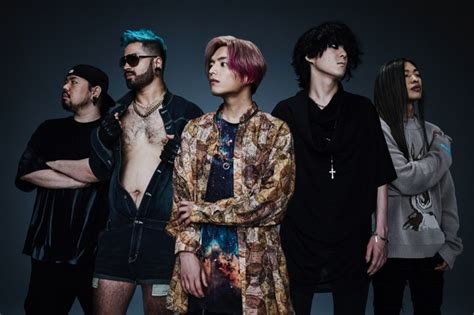 Fear And Loathing In Las Vegas、フル・アルバム『cocoon For The Golden Future』収録