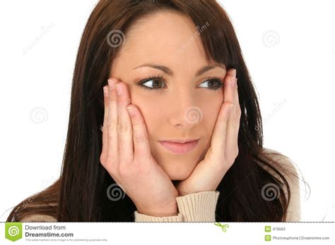 Belle Femme Avec Des Mains Sur Le Visage Image Stock Image Du
