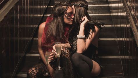 women only private sex club skirt club sashays into