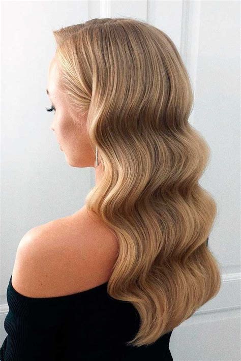 36 Amazing Graduation Hairstyles For Your Special Day
