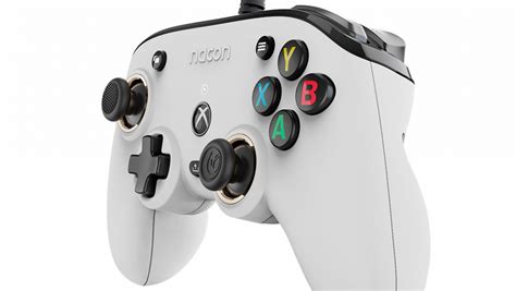 This Compact Series X Controller Costs 50 Is It Worth It