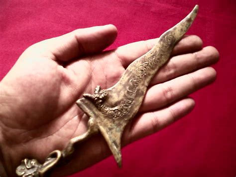 Mengenal Keris Kiai Naga Siluman Yang Akhirnya Pulang