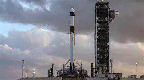 Elon Musk Owned Spacex Launches 54 Starlink Satellites Into Low Earth