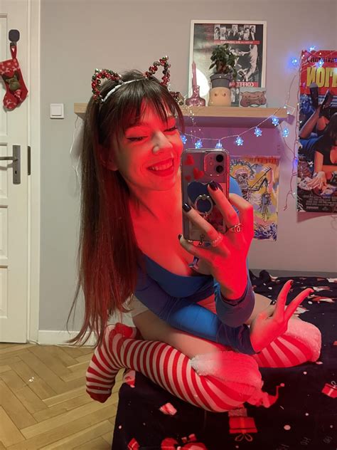 Already Have Christmas Mood 🎄🎄🎄🎄 R Selfie