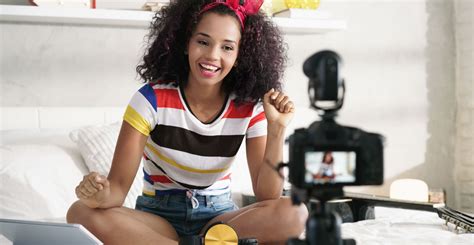 Combined Blogging Vlogging And Social Media Influencer Diploma New
