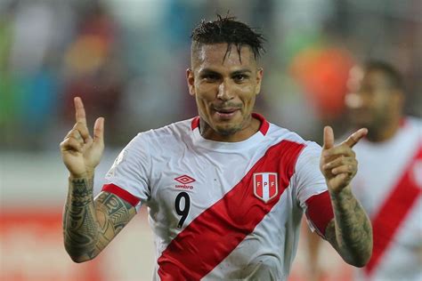 Paolo Guerrero Cumple 36 Años Vigente Como Figura Y Máximo Goleador De