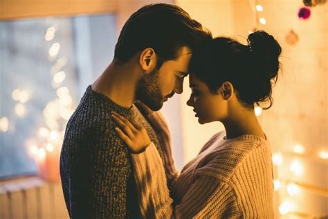 Casal Que Divide Tarefas Da Casa Tem Mais Prazer No Sexo E é Mais Feliz