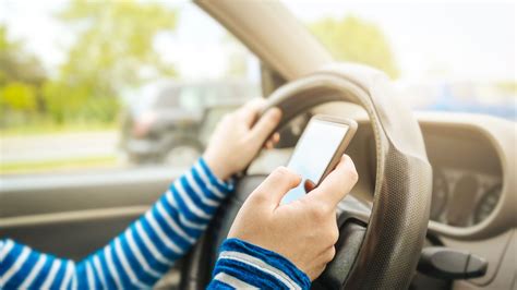 A Third Of Motorists Use Mobile Phone While Driving Uk News Sky News