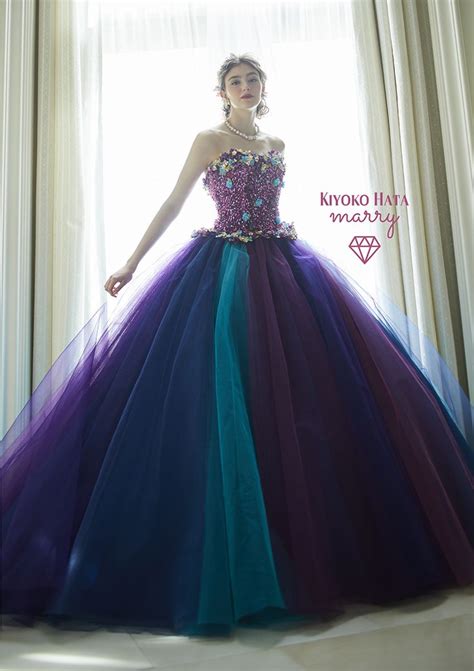 ボード「quince Dresses」のピン カクテルドレス 民族衣装 ドレス