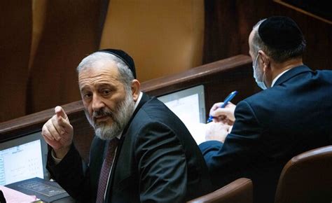 N12 הטיול של מפקחת רשות המסים שהוביל לכתב אישום נגד דרעי