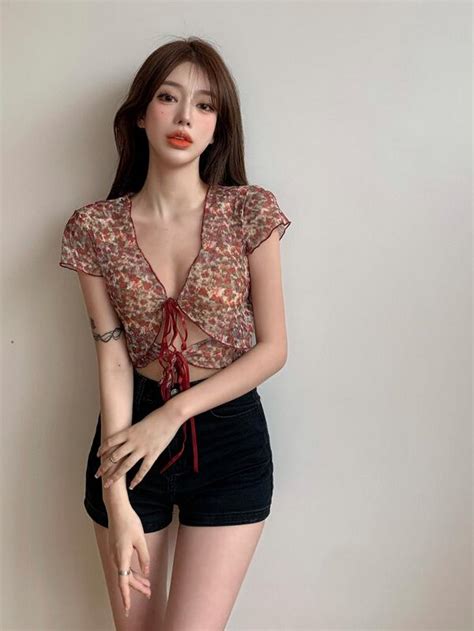 Honeyspot Tie Front Floral Crop Top Shein Usa