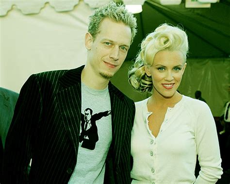 Evan Joseph Asher Facts About Jenny Mccarthy Son 2020 Update