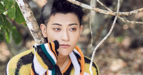 China Entertainment News Huang Zitao Poses For Photo Shoot