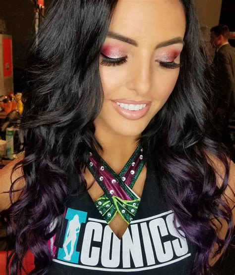 Peyton Royce ★ The Iiconics ★ Wwe Nxt Iiconics Iconic Duo Peyton