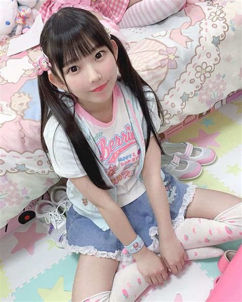 長澤茉里奈 大人なのに女児服着てる ロリコン 合法ロリ 合法ロリ巨乳 コスプレ コスプレイヤー 女児服 グラビア アイドル