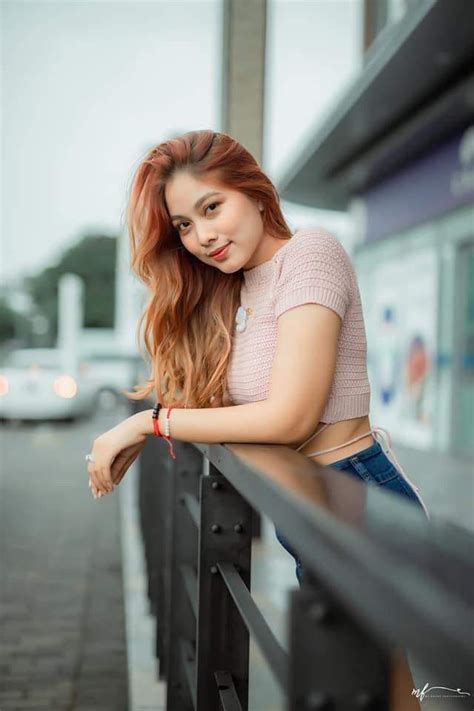 Pin On Cute Asian Girl In Jean