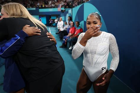 Simone Biles Suni Lee And More Blast Olympics For ‘unacceptable