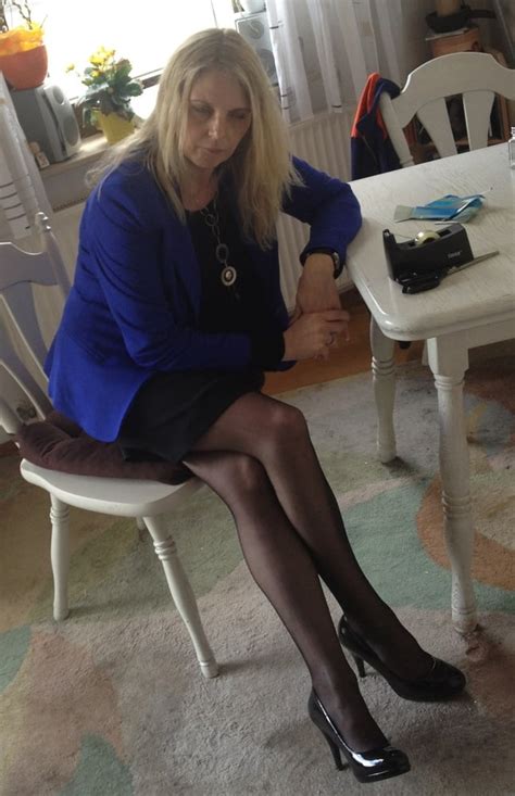 Sexy Milfs And Gilfs Wearing Tights 10 Porn Pictures Xxx Photos Sex