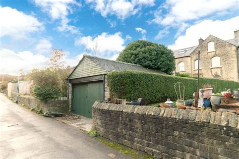 Derwent Road Meltham Hd9 3 Bed Terraced House For Sale £200 000