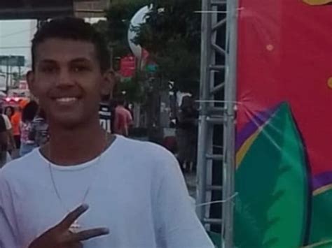 Video Adolescente De 14 Anos é Executado A Tiros Folha Do Es