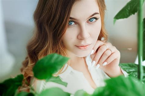 Hd Wallpaper Look Leaves Face Model Portrait Makeup Hairstyle