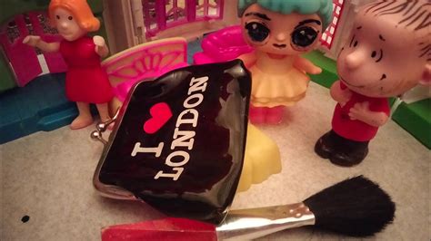 جبنا هدية الكريسماس لماما🎉🎁🖌️👛 عائلة عمر مغامرات دانيا وحسونه لايك