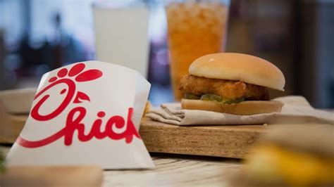 Chick Fil A Named Americas Favorite Restaurant Chain Again